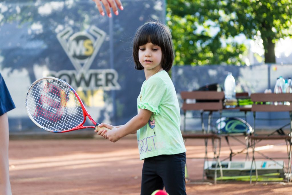 Star Tennis Winner Club – VOUCHERE CADOU CU LECTII DE TENIS ...